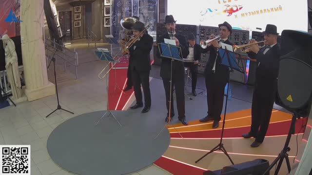 марш из к/ф "Белорусский вокзал" - НАМ НУЖНА ОДНА ПОБЕДА