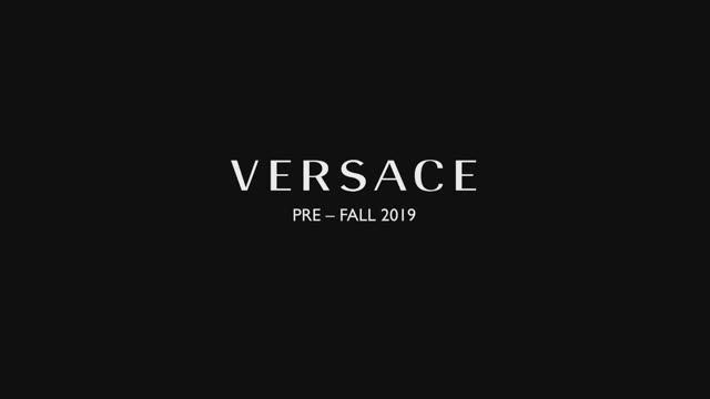 Показ коллекции Versace Pre-Fall 2019