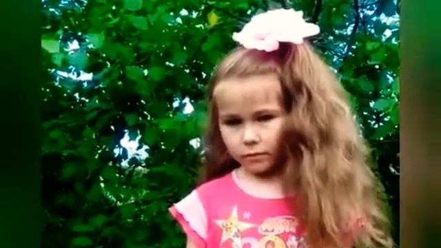 ЗАГАДКИ О ЦВЕТАХ  ..