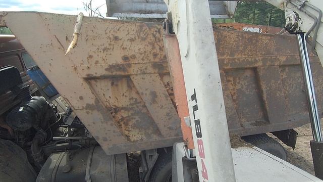 корчевание передним ковшем, планировка, вывоз мусора 11 погрузка