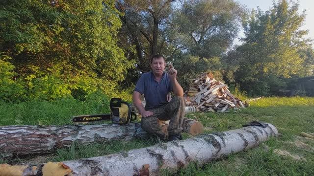 Жизнь в деревне! Пилю, колю дрова!