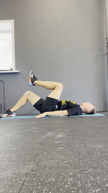 ягодичный мост на 1 ноге на полу