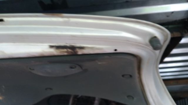 регулировка закрывания двери багажника и капота на калине 1