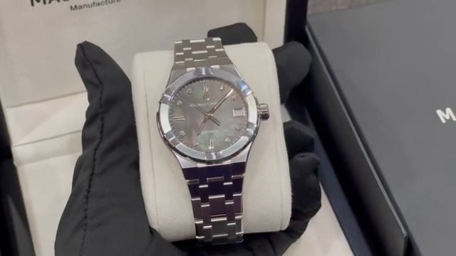 Часы наручные Maurice Lacroix AI6006-SS002-370-1