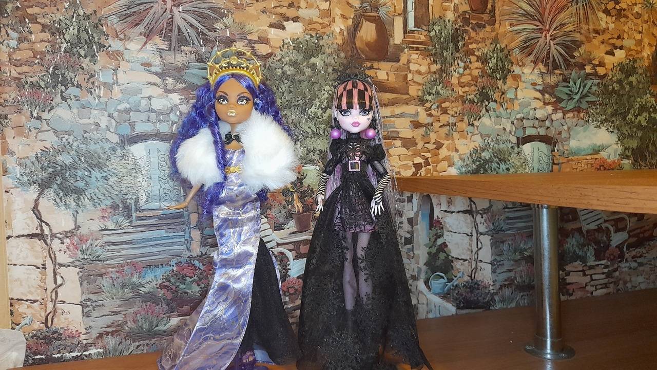 Обзор Monster High Howliday 2023 Clawdeen Wolf Клодин Вульф