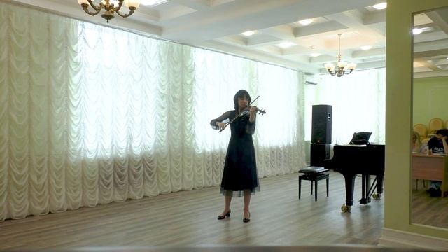 И. С. Бах Аллеманда и Куранта из Партиты №2 d-moll для скрипки соло. Исполняет Елизавета Мосиенко