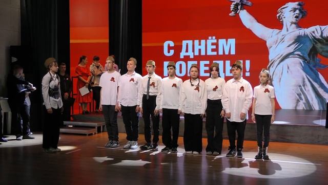 "Патриотизм в строю: Конкурс песни и строя в ЦРСО 7"