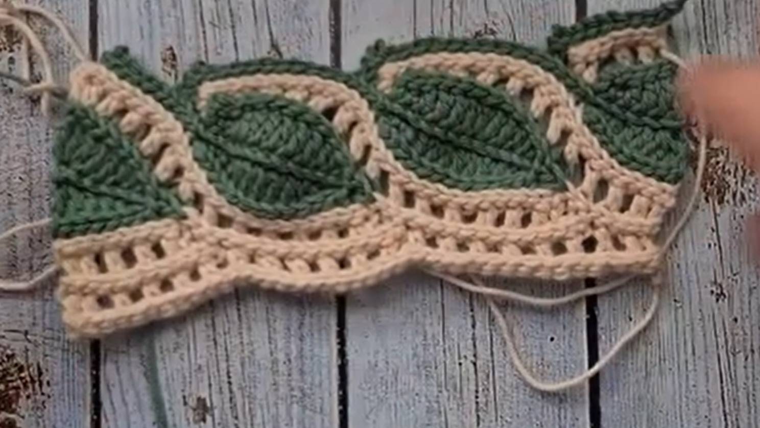 Узор крючком двух цветов - для сумок, чехлов, шарфов.1 часть