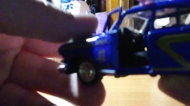 Шикарная модель полицейской машины газ 21 Волга от фирмы технопарк. Обзор про машинки.