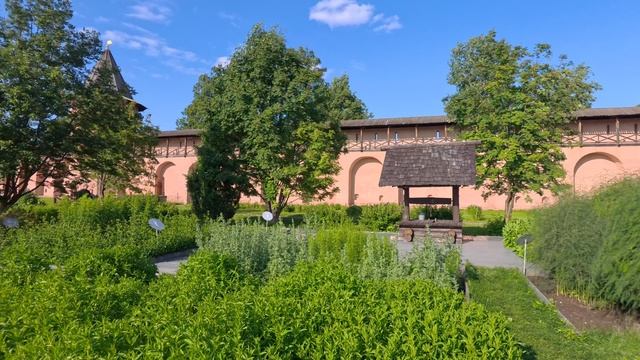 Суздаль. Спасо-Евфимиев монастырь.
VID_20250621_172435_030