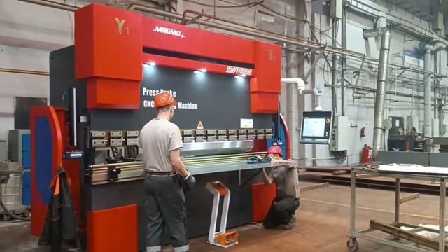 Запуск листогибочного пресса MAGMA DM 3200 в Белгороде
