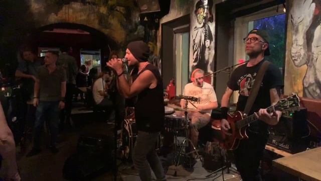 Rock_n_Roll__Bar___Café_—See You