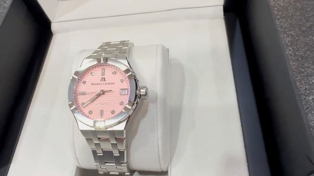 Наручные часы Maurice Lacroix AI6006-SS00F-550-E