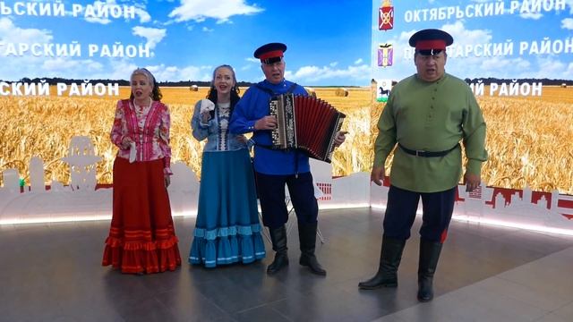 "Как в Курмоярской во станице" Народный коллектив ансамбль казачьей песни "Донцы"