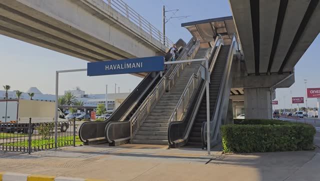 Полет в Турцию 2025 без машины. Ауди А8 не захотела на море. Летим на самолете. Первые приключения!