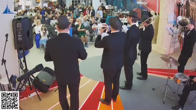 мелодия "Есть только миг" из к/ф "Земля Санникова" - духовой ансамбль