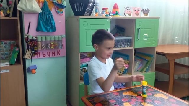 2025. Значение использования мыльных пузырей. (Кульбакова И. Н)