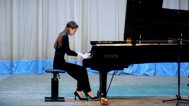 Ф.Лист - Большой этюд по Паганини № 2 Ми-бемоль мажор