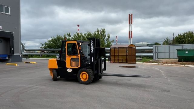 Вилочный погрузчик DOOSAN D50SC-5, 2003