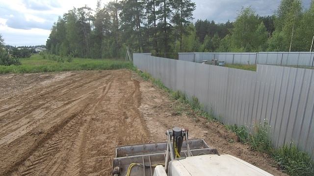 корчевание передним ковшем, планировка, вывоз мусора 17 Дед дал лукаса