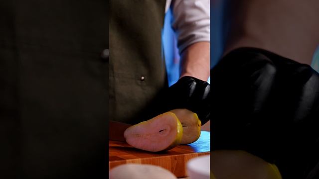 Пицца с грушей и LAMI