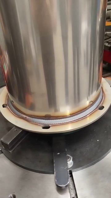 Роботизированная сварка элемента системы вентиляции из нержавейки. Часть 2