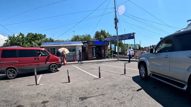 АБХАЗИЯ - ДОМОЙ | СТРЕМНАЯ ПОЕЗДКА | СЛОМАЛАСЬ МАРШРУТКА | ЧУТЬ НЕ ОПАЗДАЛИ НА САМОЛЕТ