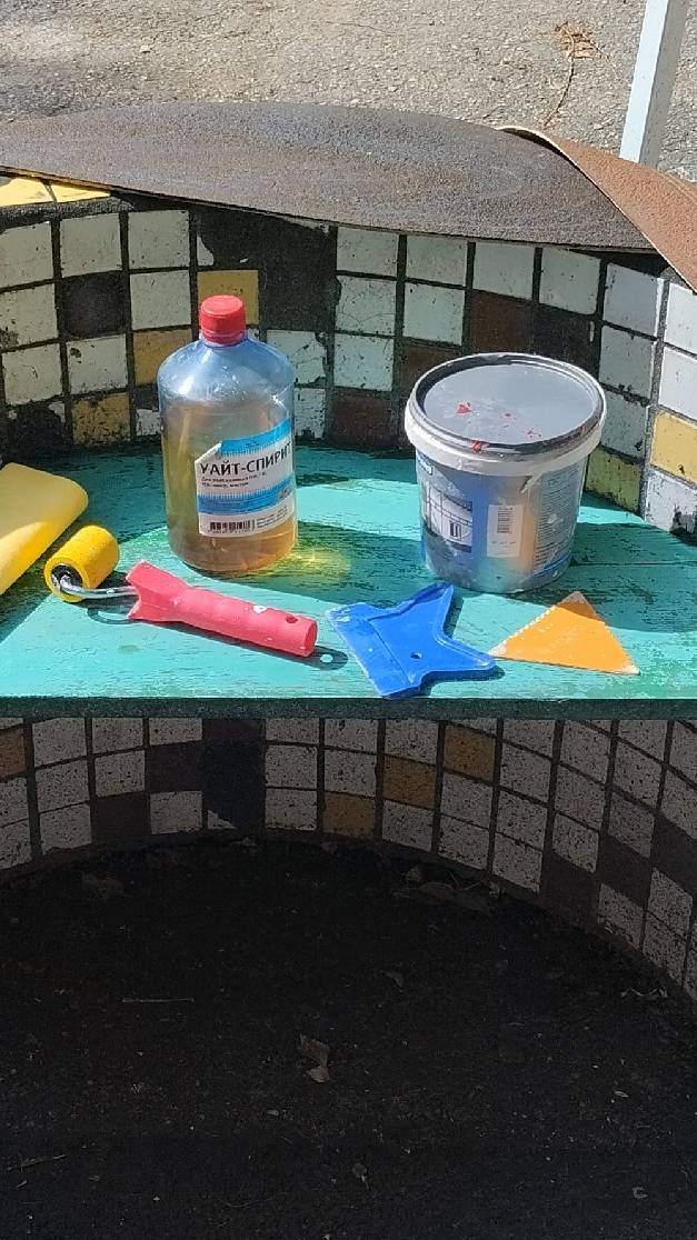 Оклейка скамейки гибкой доской.