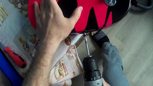 Проект 4.0 Часть 7 - полирую лады, срезаю пятку, исправляю пайку