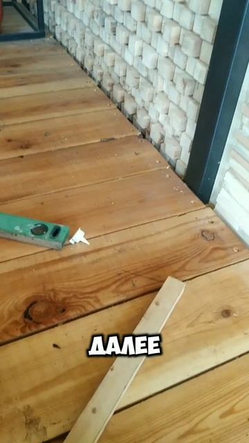 Отделка стены из отходов досок, лома поддонов своими руками.