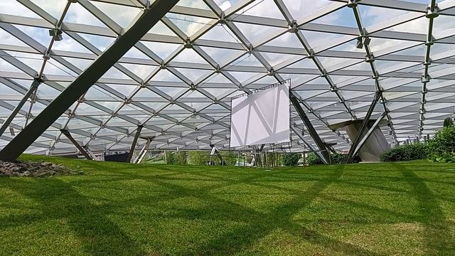 Парк Зарядье Москва Концертный зал Стеклянная кора"- купол 8,5 тысяч кв.метров над концертным залом