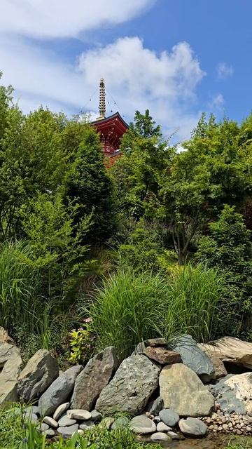 Водопад Отаки и Пагода Тахото