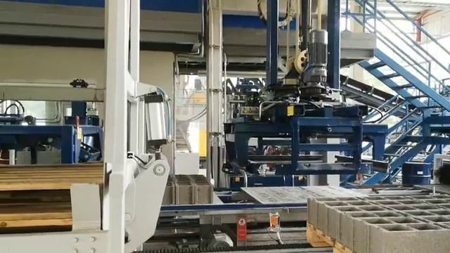 QGM ZN900CG автоматический вибропресс в Гондурасе