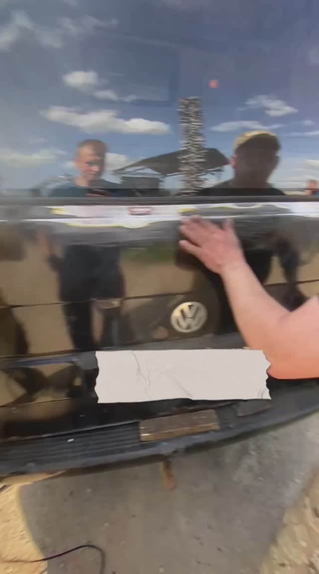 Работают профессионалы :). Готовимся к техосмотру.