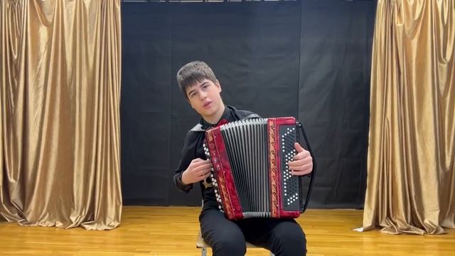 Произведение на баяне от Давида Цаллаева