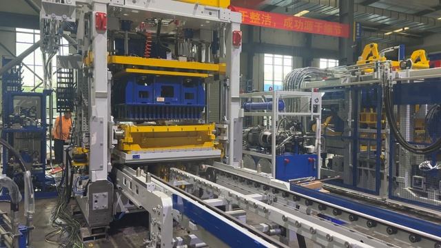 QGM ZN1000-2C автоматический вибропресс для стеновых блоков