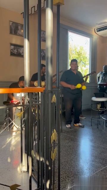 El Floridita. Эль Флоридита. Самый вкусный дайкири! Любимый бар Эрнеста Хемингуэя в Гаване. Куба.