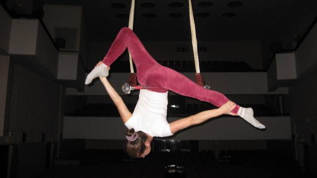 Мастер-класс с артисткой Любовью Соколовой - индивидуальные занятия на трапеции
