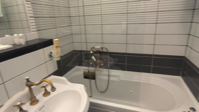 1000071032 Ванная.mp4