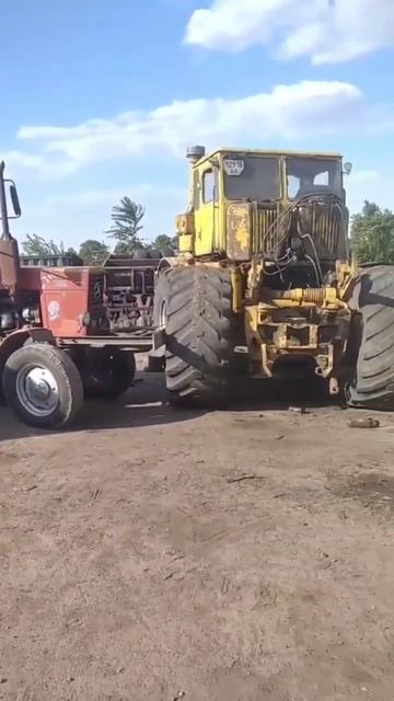 МТЗ двигает задний мост Кировца