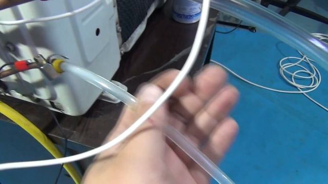 Эксперимент, как работает кондиционер с прозрачными трубами.