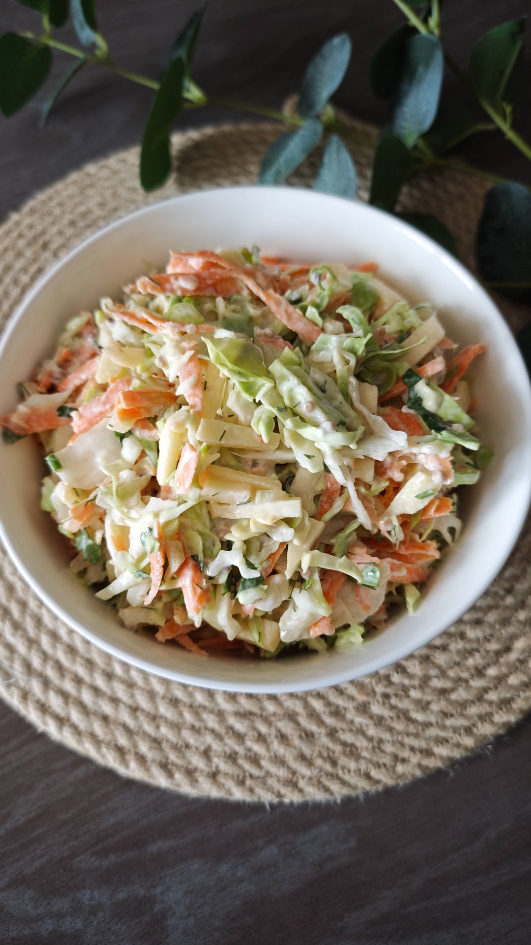 Салат с зеленой капустой