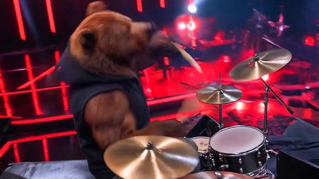 Шоу Голос. Агния Барто. Зайку бросила хозяйка. Рок-версия #шоуголос #пушкин #есенин #лермонтов