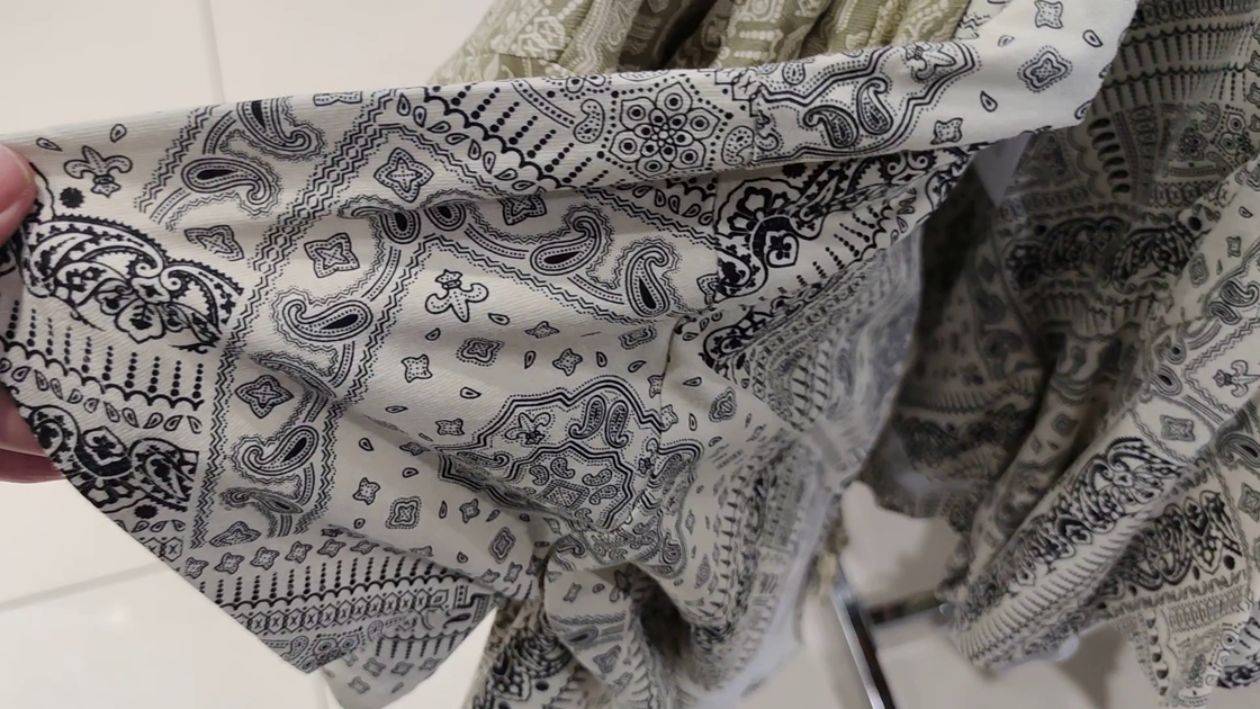 Модно и экономно Gloria Jeans для женщин и девушек платья брюки блузки лето 2025