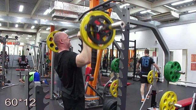 Жим лёжа в 56 лет. К силе через массу. Мц8. Д3.