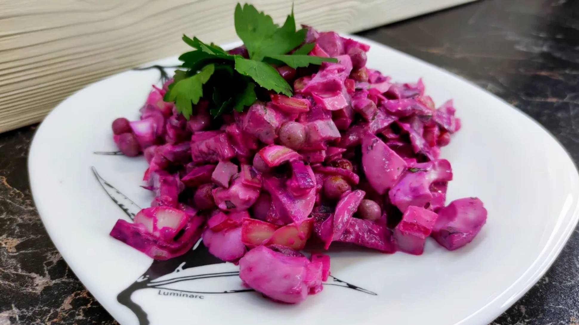 Салат со свёклой. Красивый и вкусный салат. Рецепт салата.