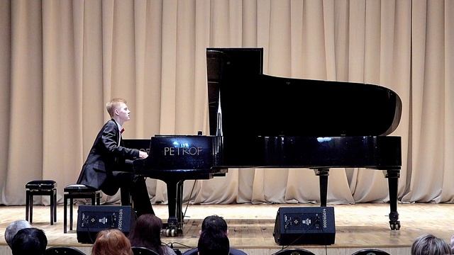 Ф.Шопен. Ноктюрн до минор, соч.48 #1 исп. Михаил Романов