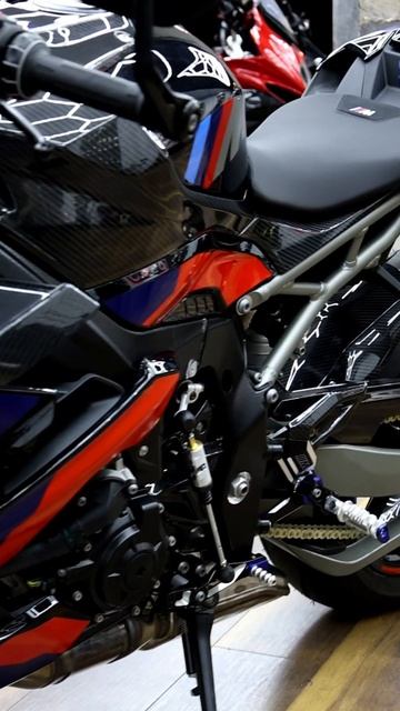 BMW M 1000 R Competition