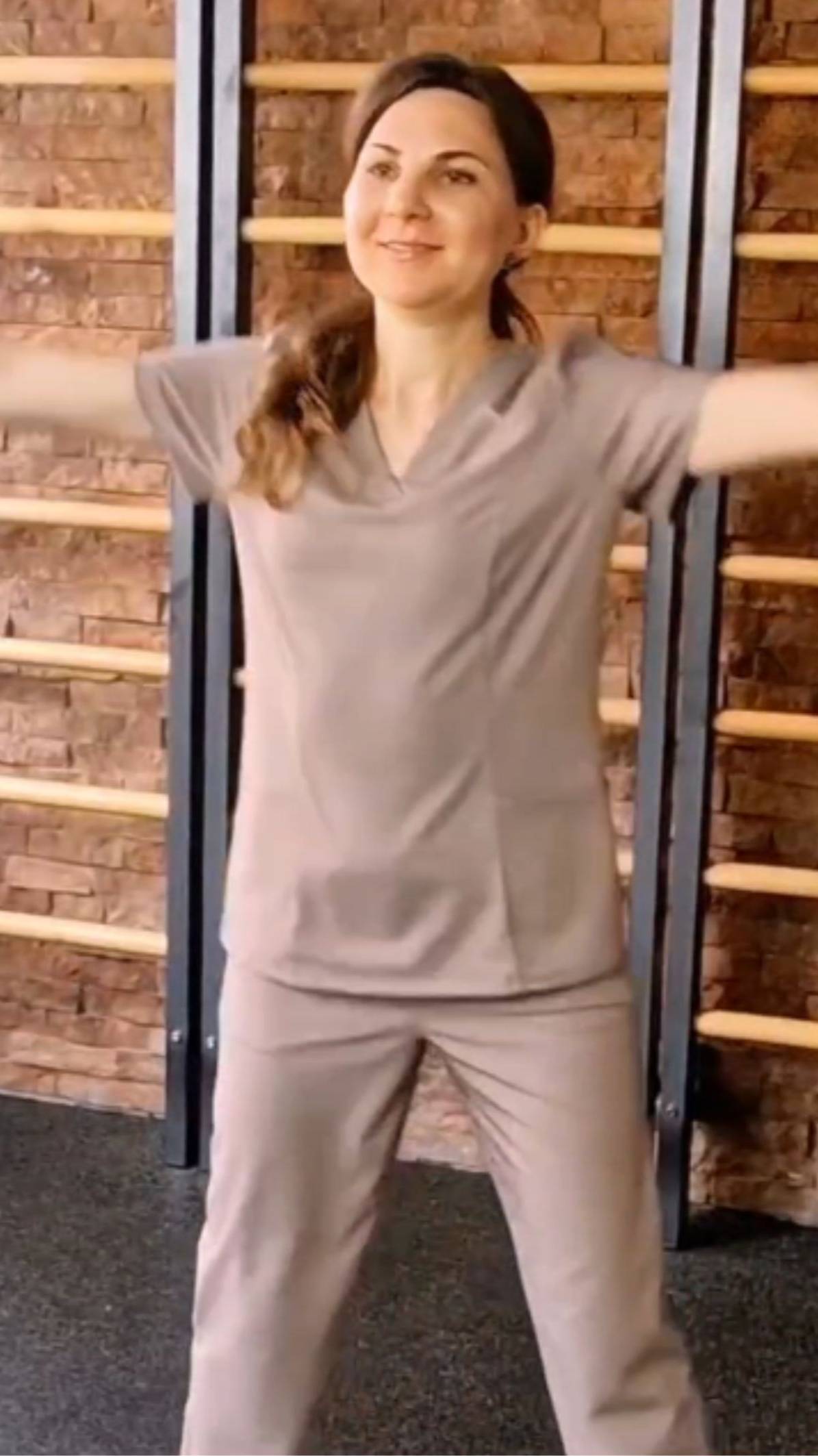 ❓Как самому справиться с отеками❓
✅Узнайте за 2 минуты. Рассказывает Виктория Карпенко.