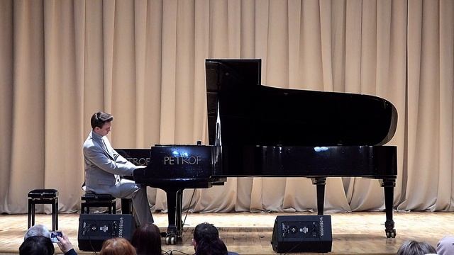 Ф.Шопен. Баллада #1 исп. Максим Казаков